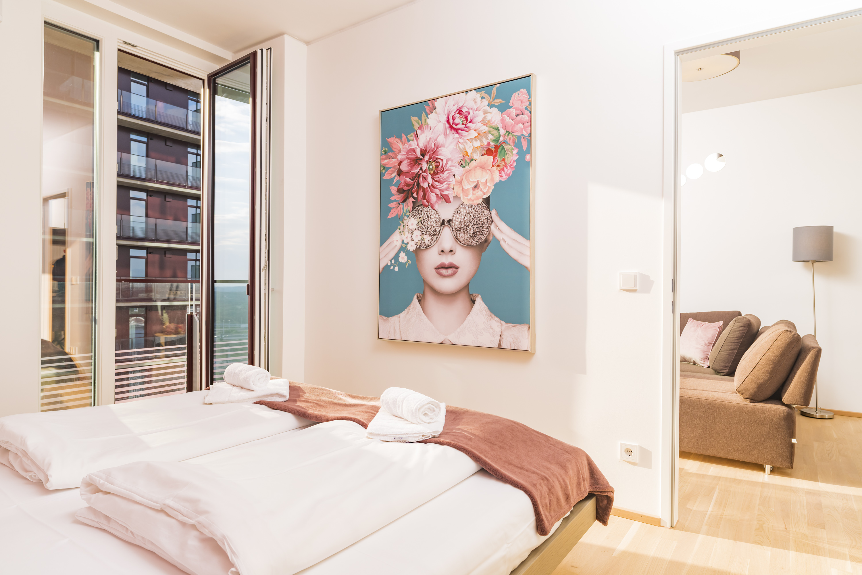 Triiiple Tower Dream Apartment 2110 in Wien - 2 Zimmer Wohnung ...